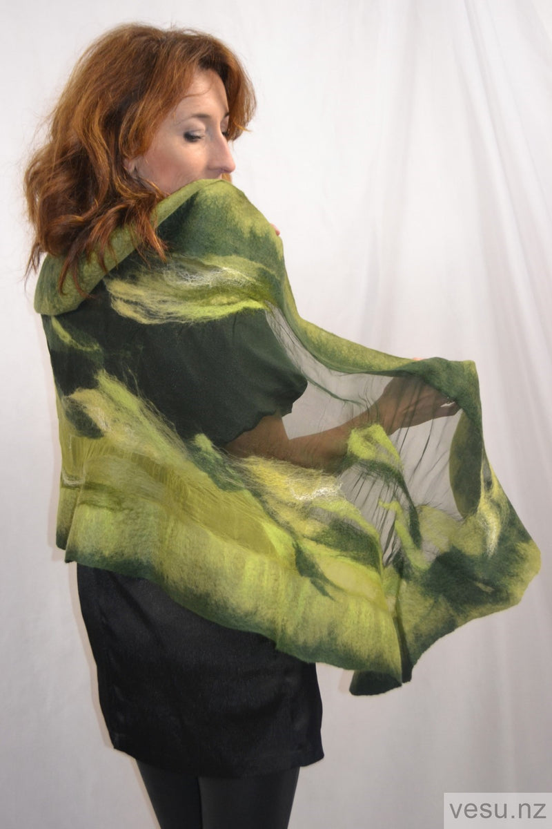 Green handmade silk shawl with merino wool, nuno felted – VESU